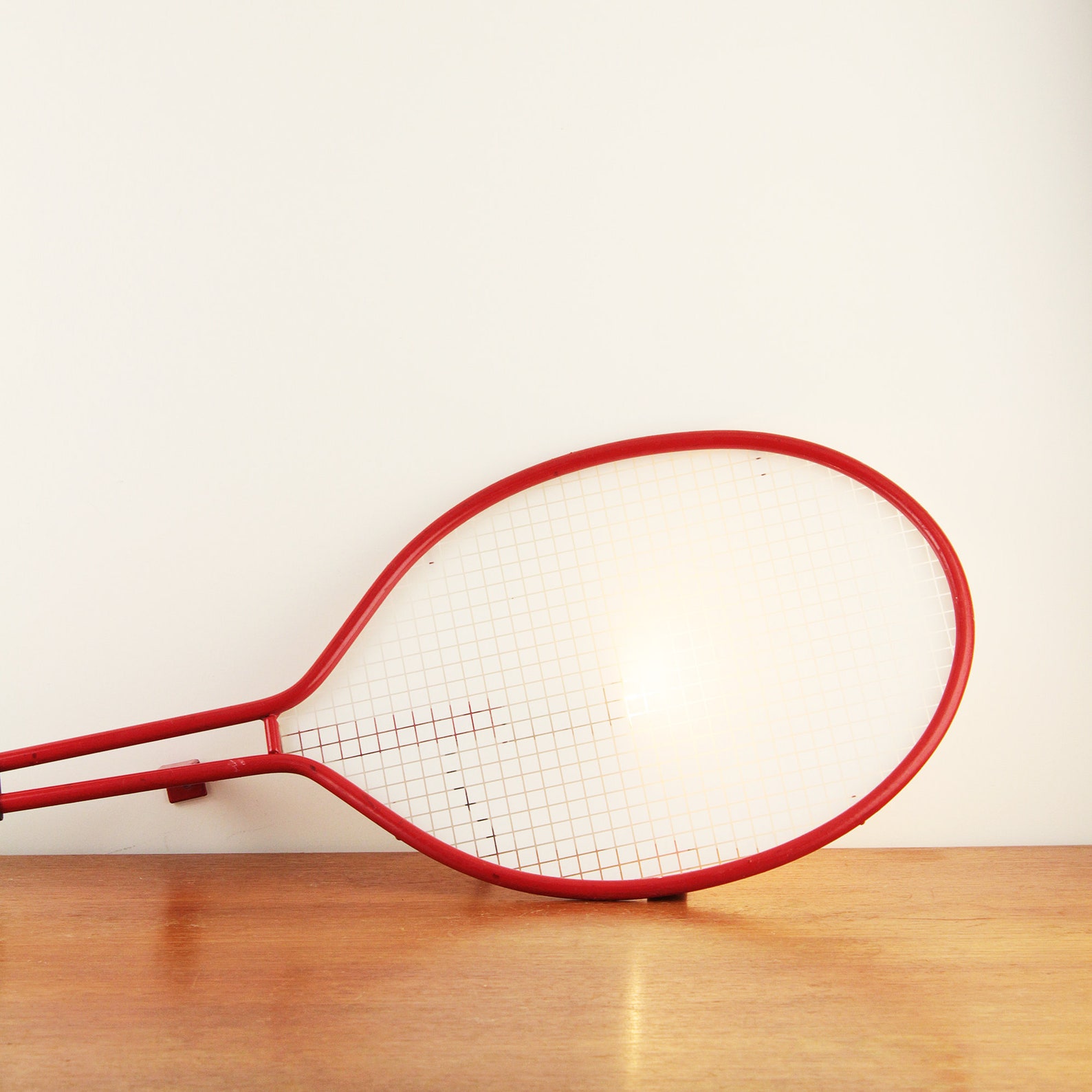 Curious Vintage Tennis Racket Lamp - Made in the 1980s - Etsy