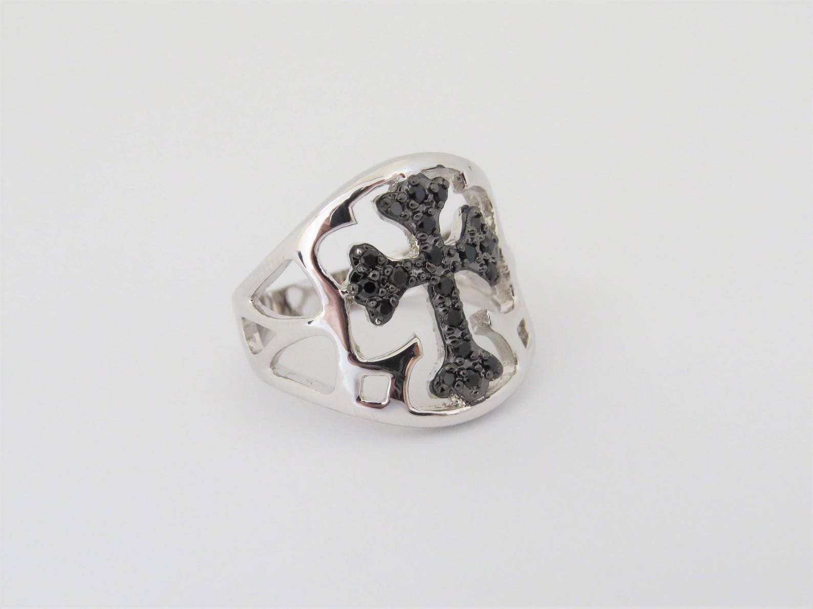 Vintage Sterling Silver Black Sapphire Cross Ring Size 8 - Etsy