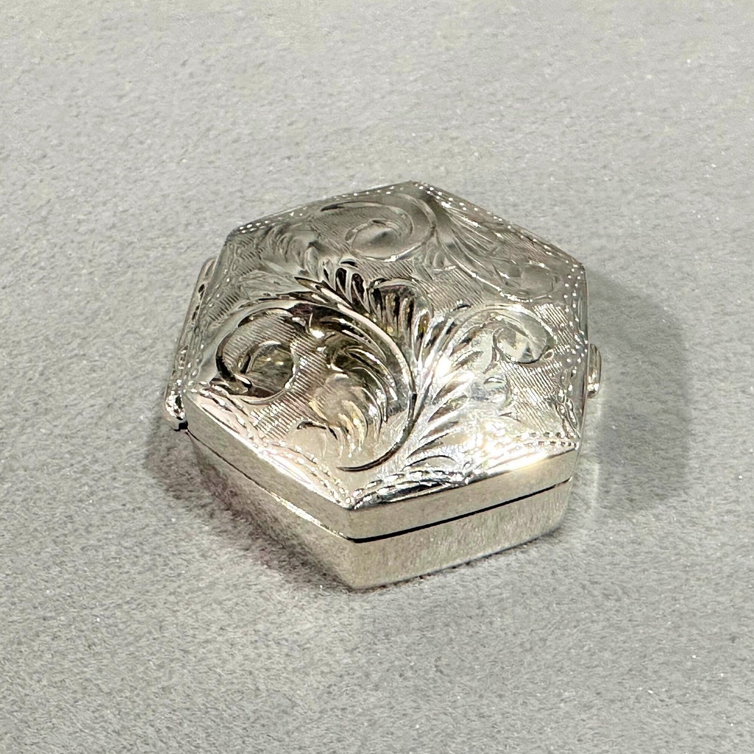 Vintage Sterling Silver Carved Pill Box - Etsy