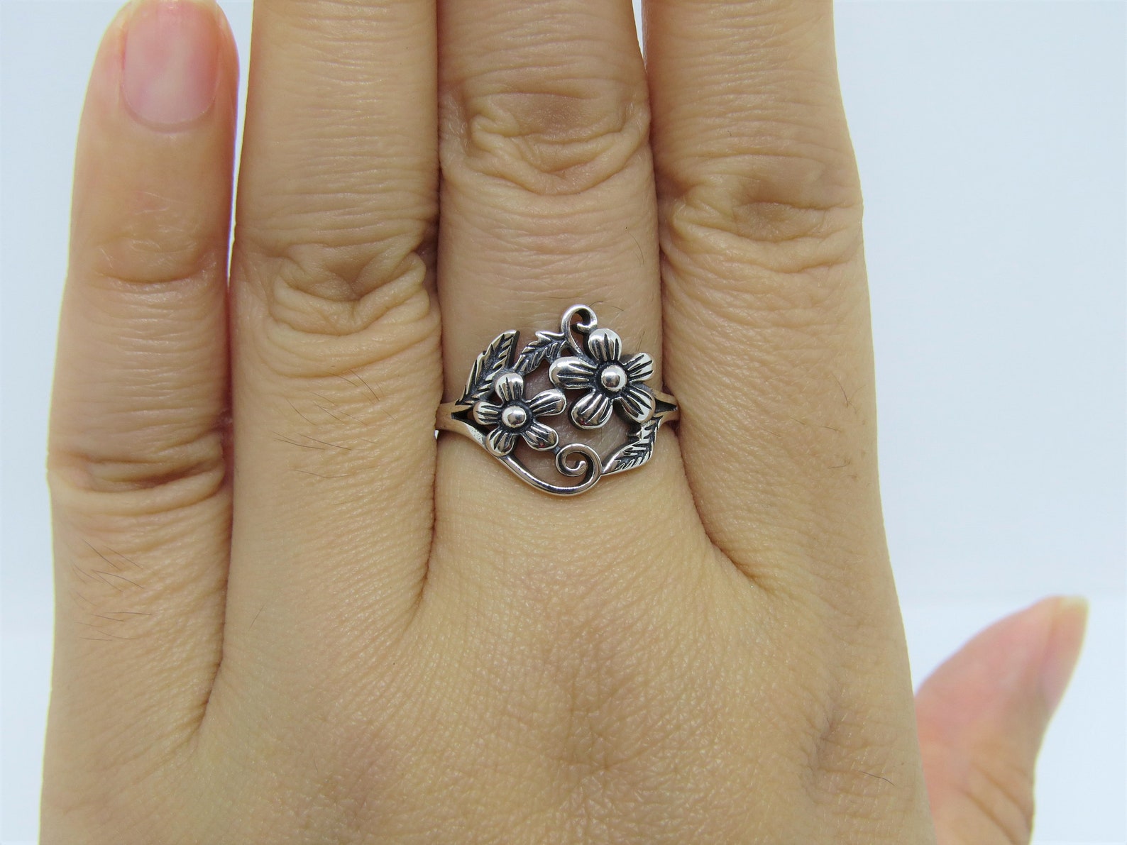 Vintage Sterling Silver Flower Leaf Ring Size 7 | Etsy