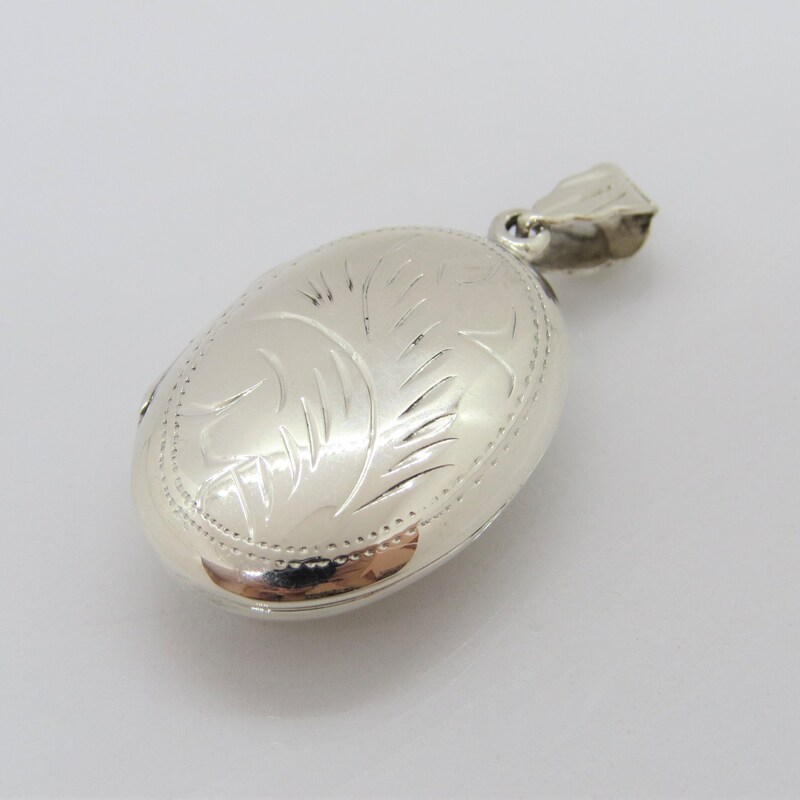 Unique Locket - Etsy