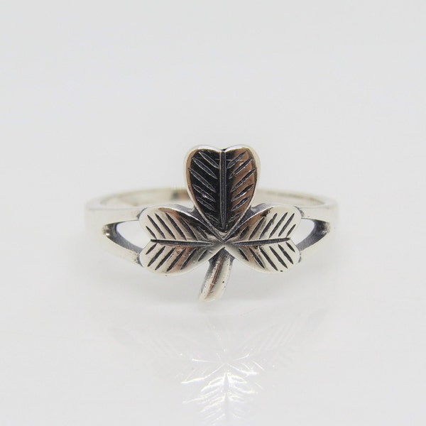 Clover Ring - Etsy