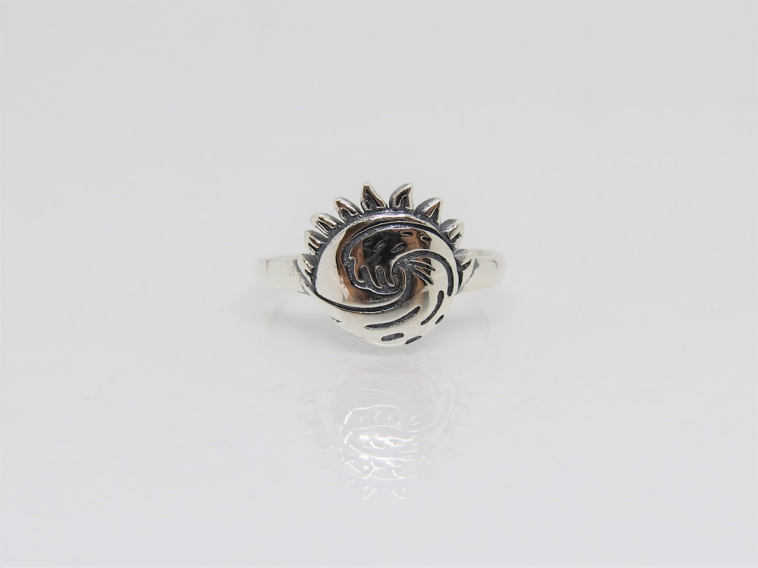 Vintage Sterling Silver Waves & Sun Ring Size 5 - Etsy