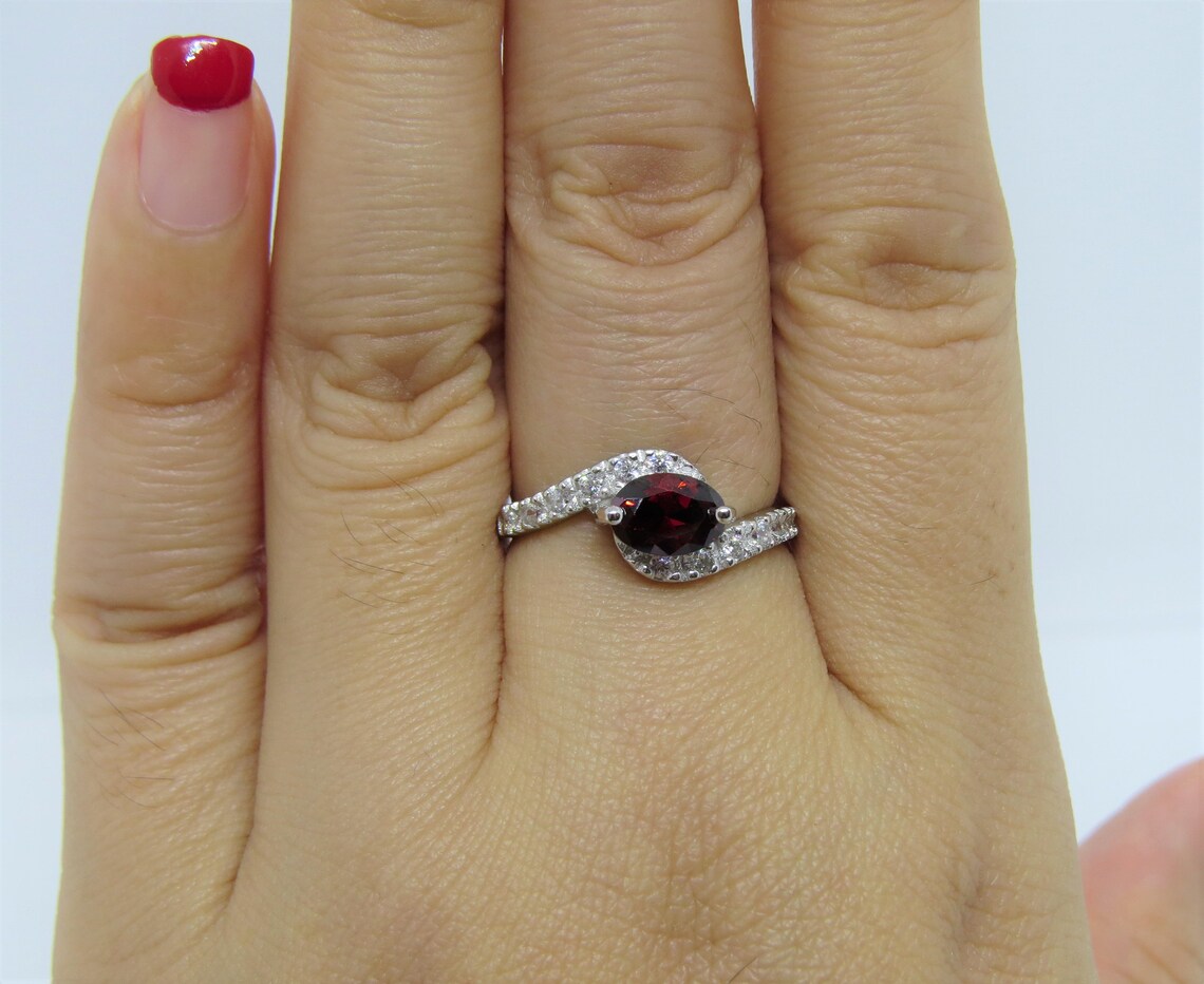 Vintage Sterling Silver Garnet & White Topaz Ring Size 6 - Etsy