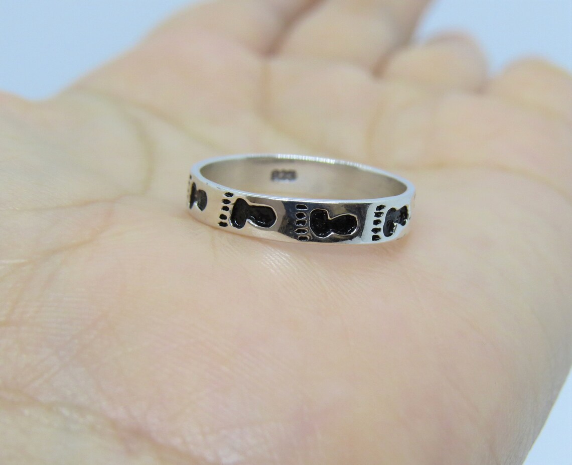 Vintage Sterling Silver Footprints Band Ring Size 7 | Etsy