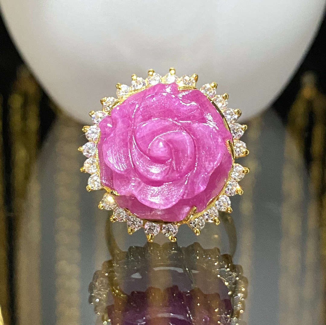 Vintage 18K Gold Ruby Rose Ring With White Topaz (size 8). - Etsy