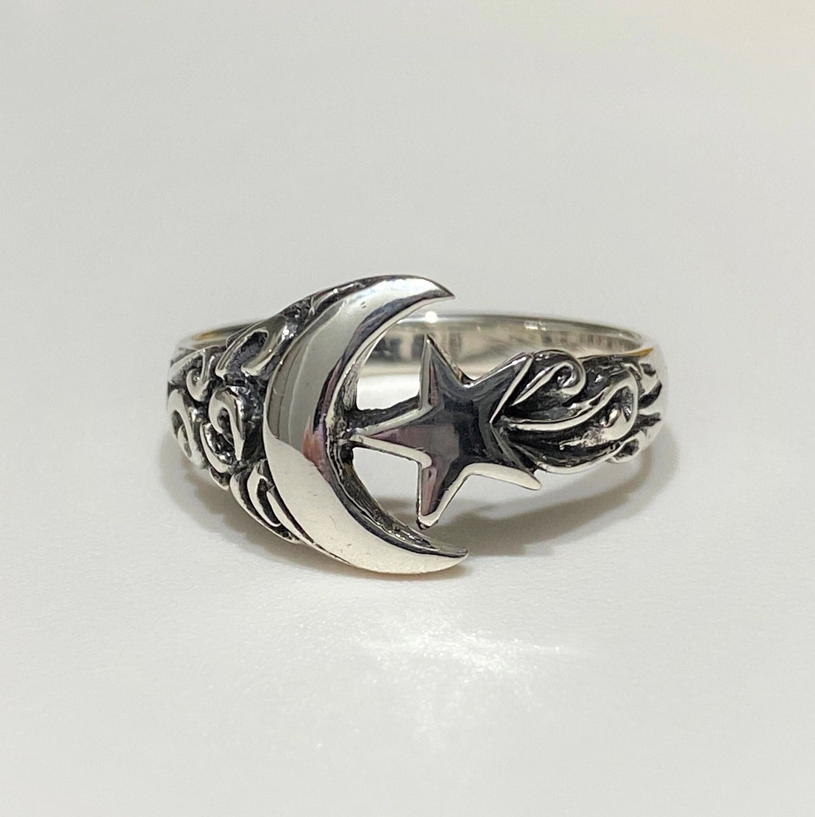 Sterling Silver Moon & Star Ring Size 8. - Etsy