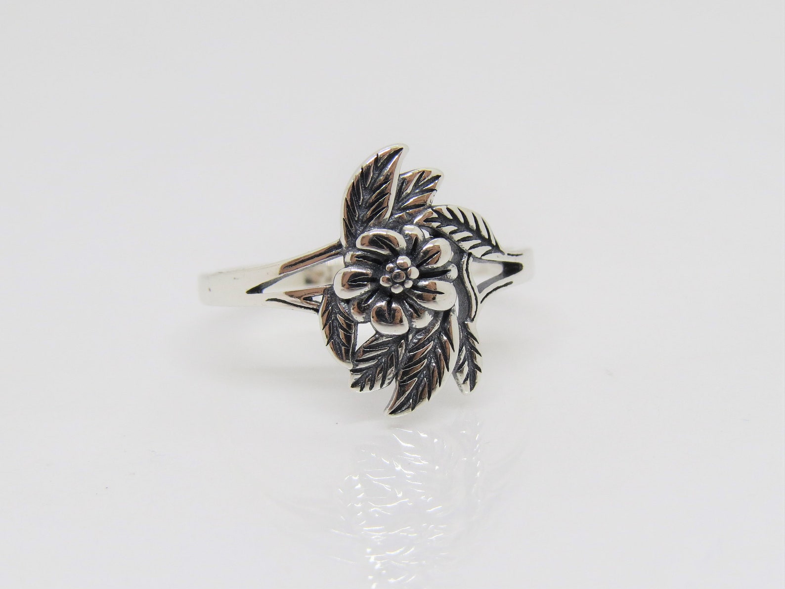 Vintage Sterling Silver Flower Leaf Ring Size 7 | Etsy