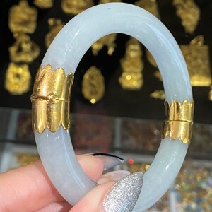 Vintage 18K Solid Yellow Gold Translucent Light Green Green, White ...