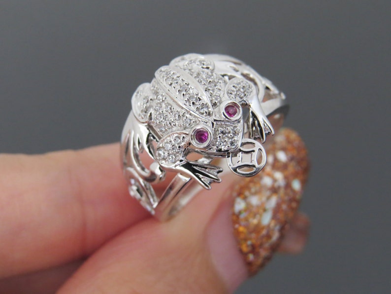 Vintage 18K Solid White Gold Ruby & White Topaz Lucky Frog - Etsy