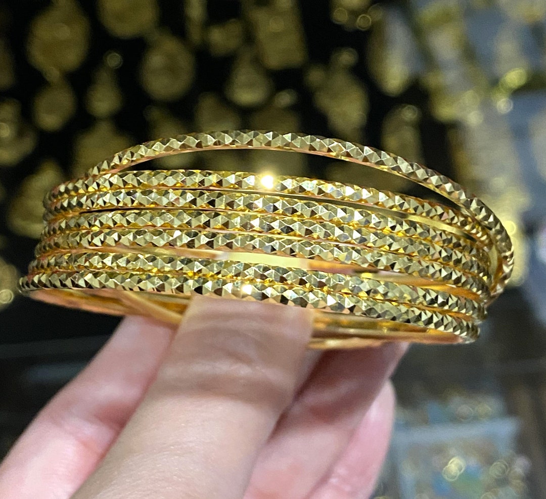 18K Yellow Gold 7 Pieces Set Bangle Diamond Cut. 55mm, Vintage Bangle ...