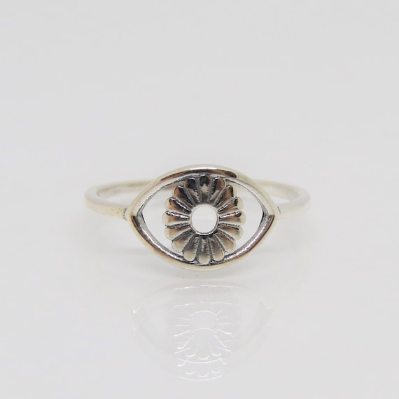 Vintage Sterling Silver Eye Flower, Evil Eye Ring Siz… - Gem