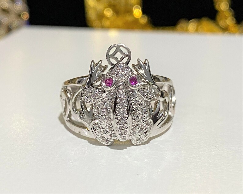 Vintage 18K Solid White Gold Ruby & White Topaz Lucky Frog - Etsy