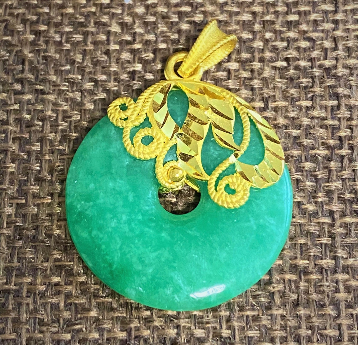Vintage 24K Solid Pure Gold Green Jadeite Jade Donut Circle Pendant - Etsy