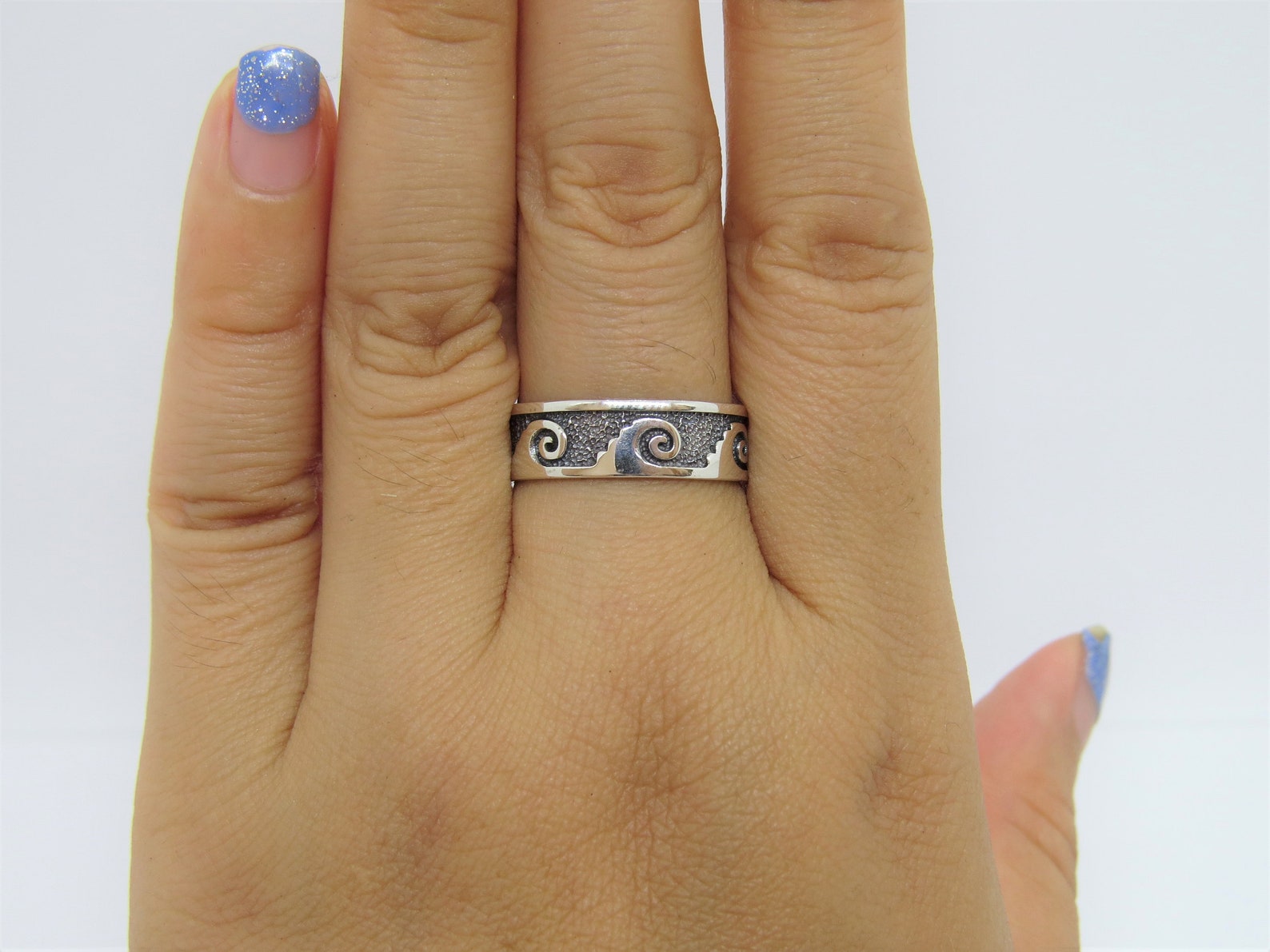 Vintage Sterling Silver Swirly Wave Band Ring Size 8 | Etsy