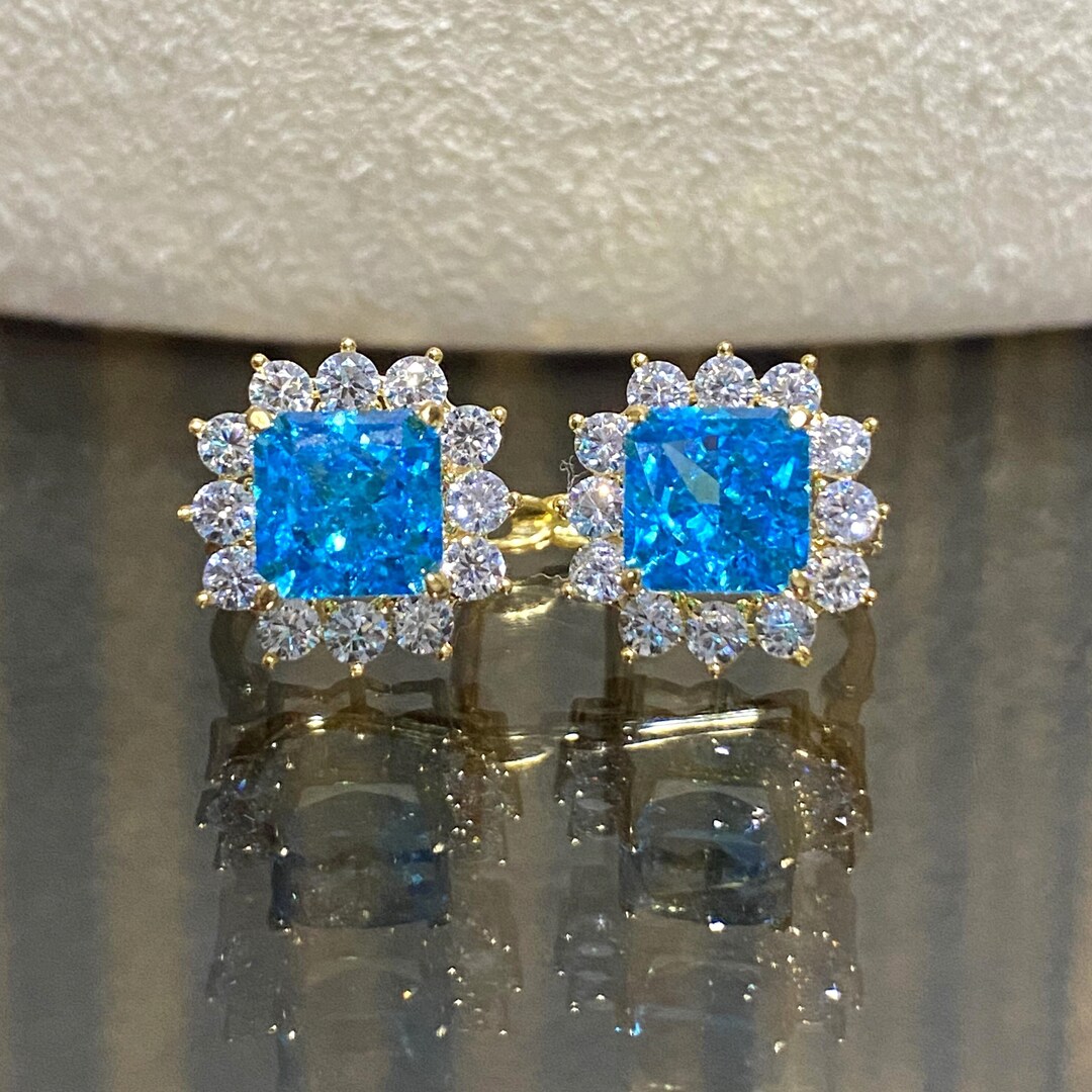 Vintage 15K 610 Solid Yellow Gold Blue Topaz & White Topaz Earrings. - Etsy