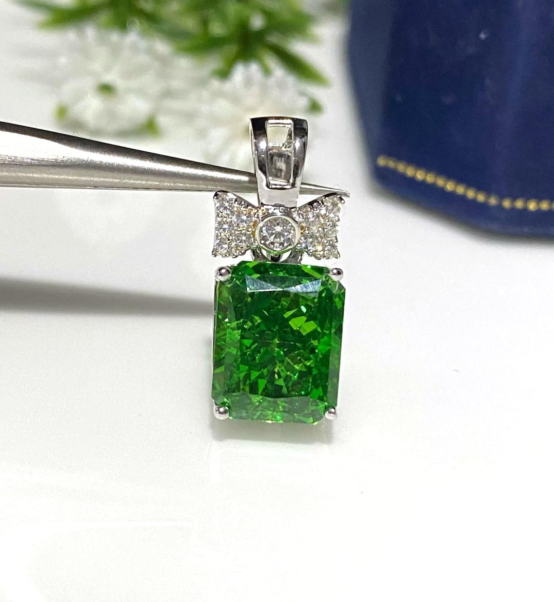 Vintage 15K 610 Solid White Gold Emerald & White Topaz Rectangular ...