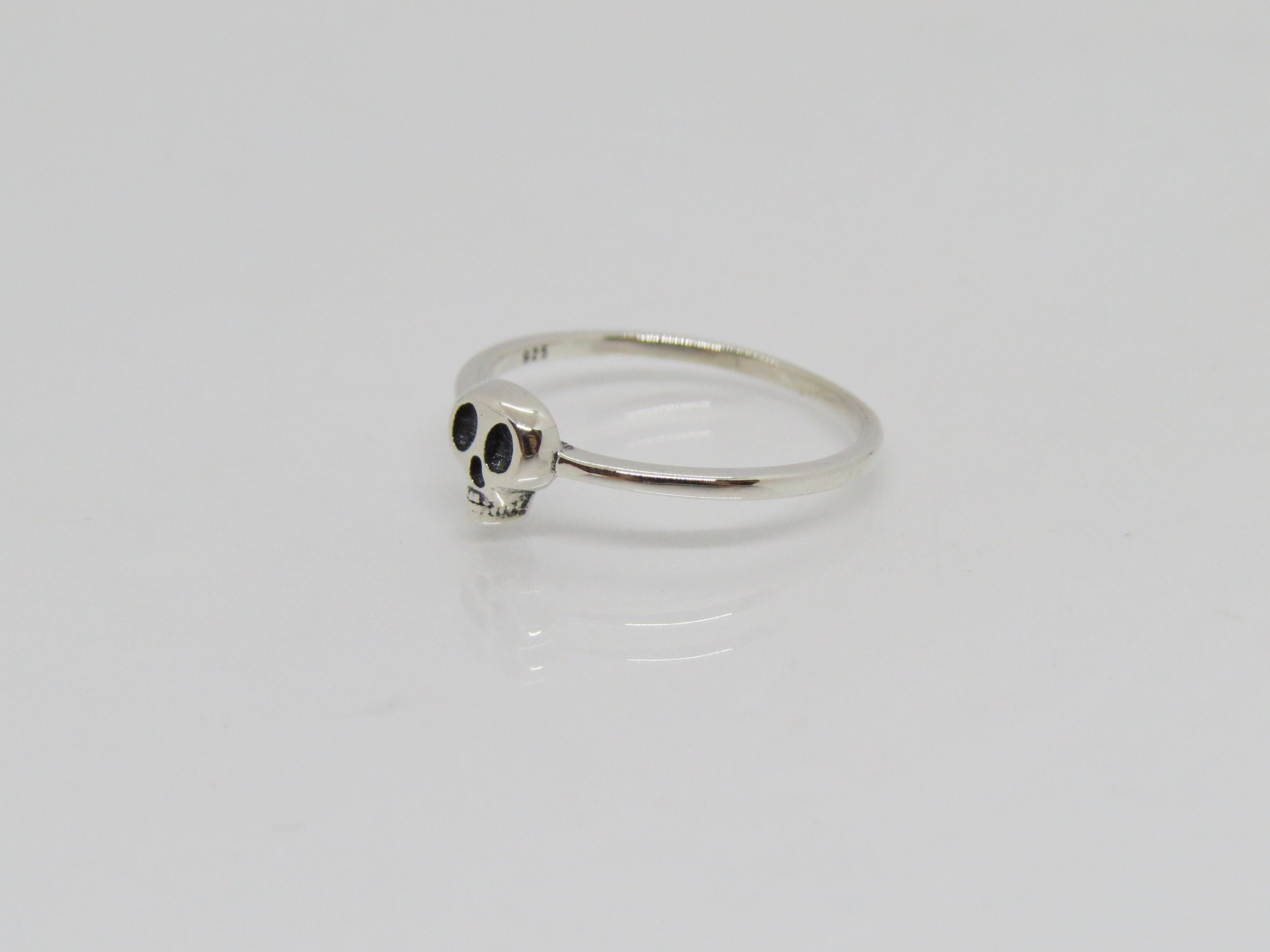 Vintage Sterling Silver Small Skull Ring Size 7 - Etsy