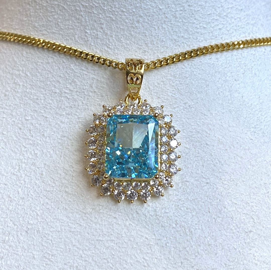 Vintage 15K 610 Solid Gold Aquamarine & White Topaz Pendant. - Etsy