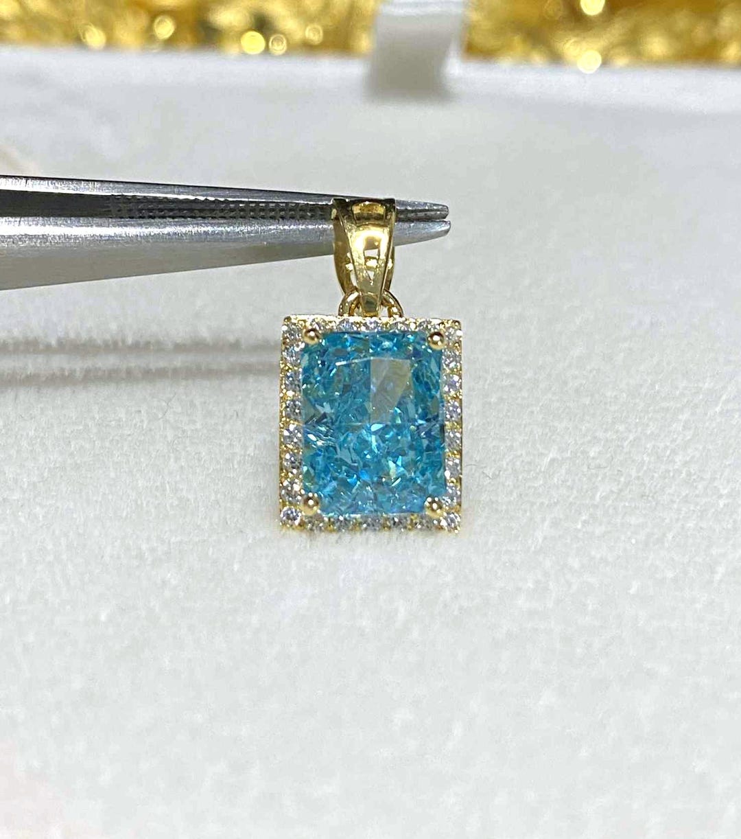 Vintage 15K 610 Solid Gold Aquamarine & White Topaz Rectangular Pendant ...