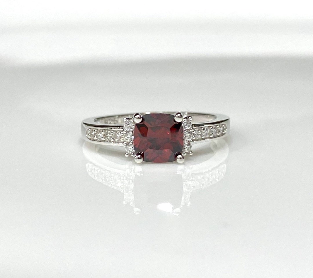 Vintage Sterling Silver Garnet & White Topaz Ring Size 8 - Etsy