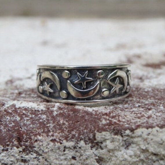 Vintage Sterling Silver Moon & Star Band Ring Size 5 - Gem