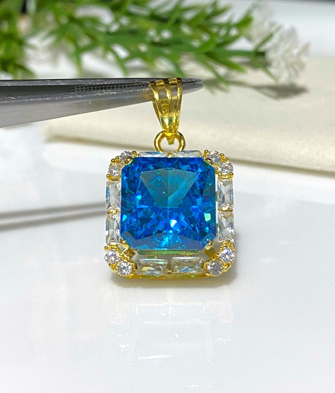 Vintage 15K 610 Solid Gold London Blue Topaz & White Topaz Pendant. - Etsy