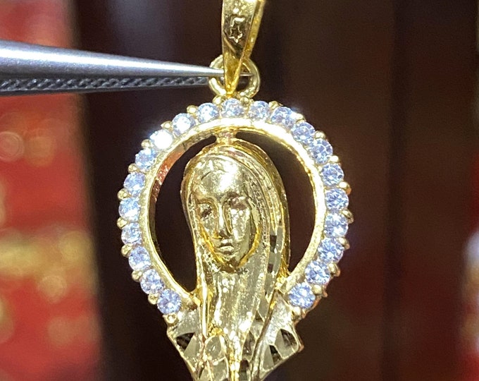 Vintage 18K Solid Yellow Gold White Topaz Religious Mary Maria Pendant ...
