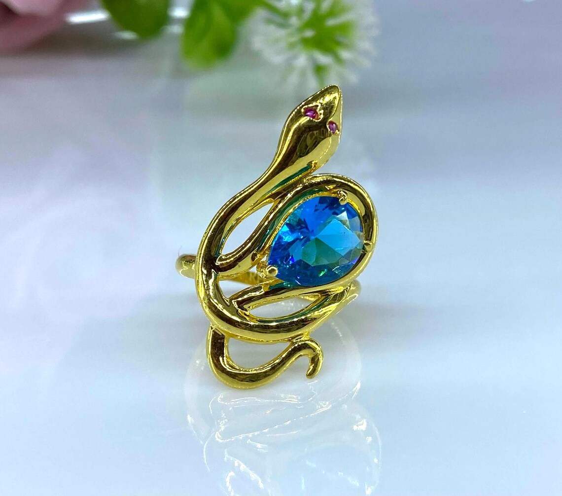 Vintage 15K Yellow Gold Snake Ring: London Blue Topaz, Ruby Eyes, Size ...