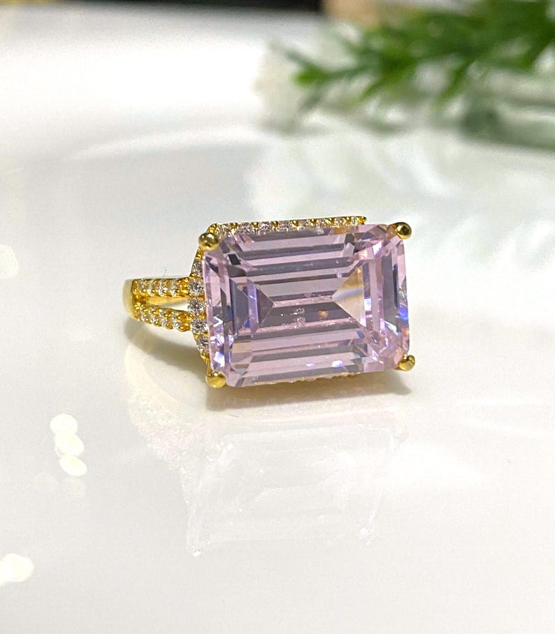 Vintage 18K Solid Yellow Gold Pink Sapphire & White Topaz Ring Size 6.5 ...