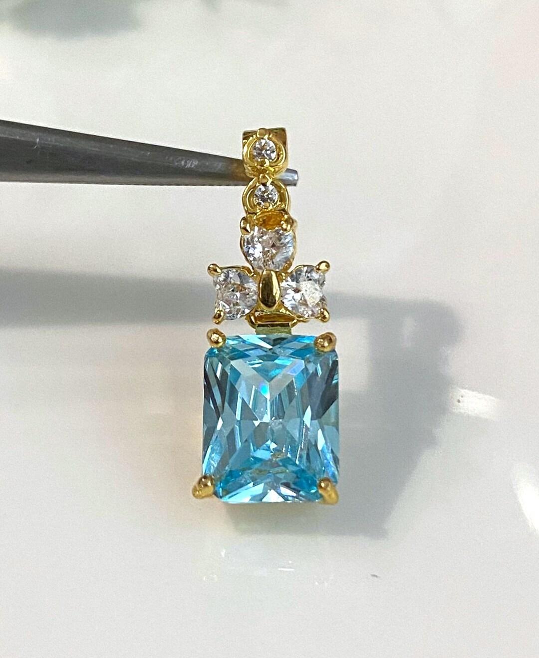 Vintage 15K 610 Solid Gold Aquamarine & White Topaz Rectangular Pendant ...