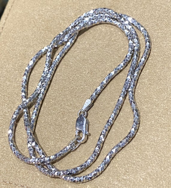 18k white gold snake chain store