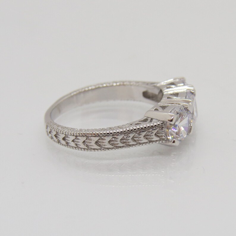 Vintage Sterling Silver White Topaz Three Stone Ring Size 9 - Etsy