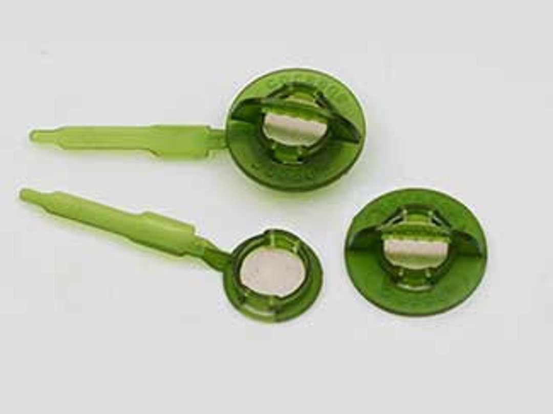 Easy Grip Corsage Magnets - Etsy