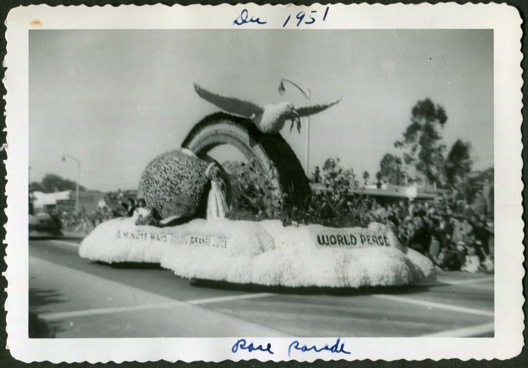 Vintage Photo Minute Maid Orange Juice World Peace Rose Parade Float ...