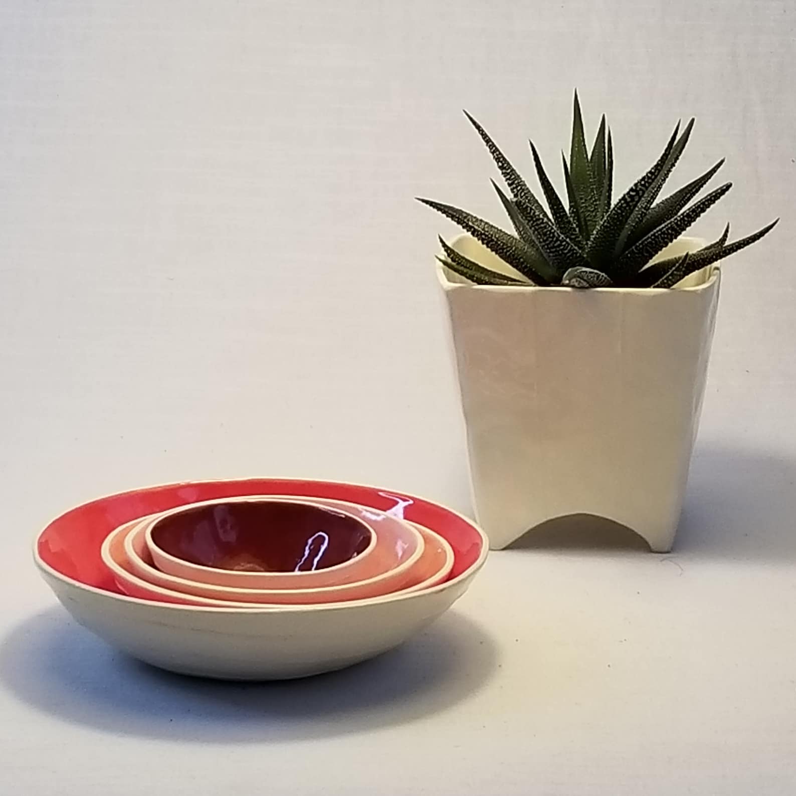 Set of 4 Small Nesting Ceramic Dishes in Red, Pink, Peach, & Maroon - Etsy