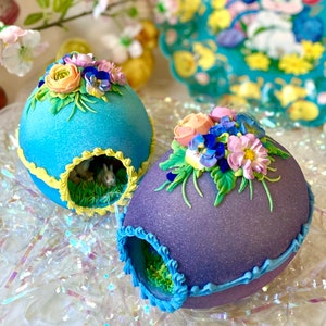 Sugar Hen and Chick in Large Sugar Egg for Easter Basket, Panoramic Easter Egg With Scene Inside ...