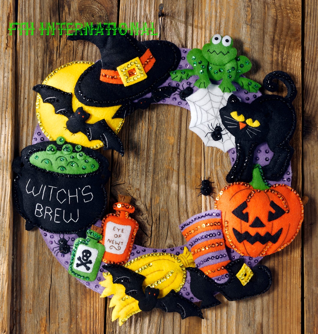 Bucilla Witch's Brew ~ Felt Halloween Wreath Kit #86563 Black Cat ...
