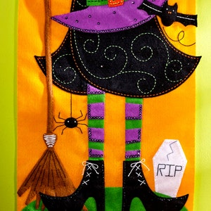 Halloween Witch Bucilla Felt Holiday Wall Hanging Kit 86693, Bat Spider ...
