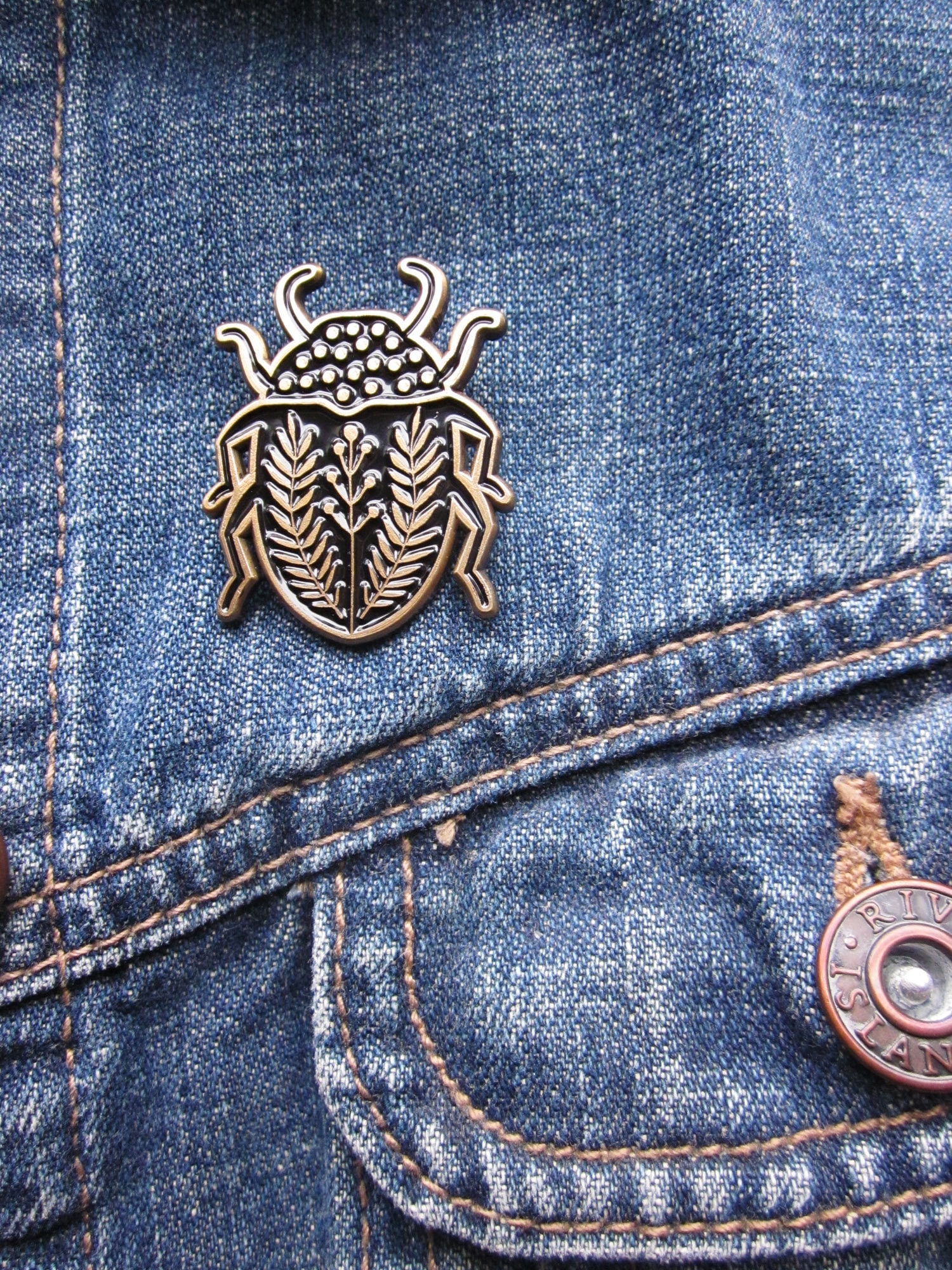 Beetle Enamel Pin Brooch, Scarab Beetle Design, Black and Gold Metal - Etsy