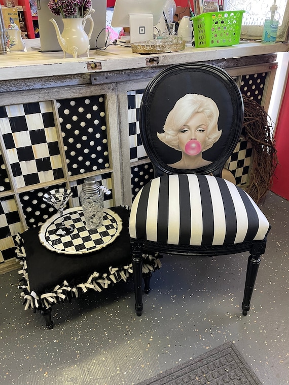 Marilyn Monroe with Pink Bubble French Chair