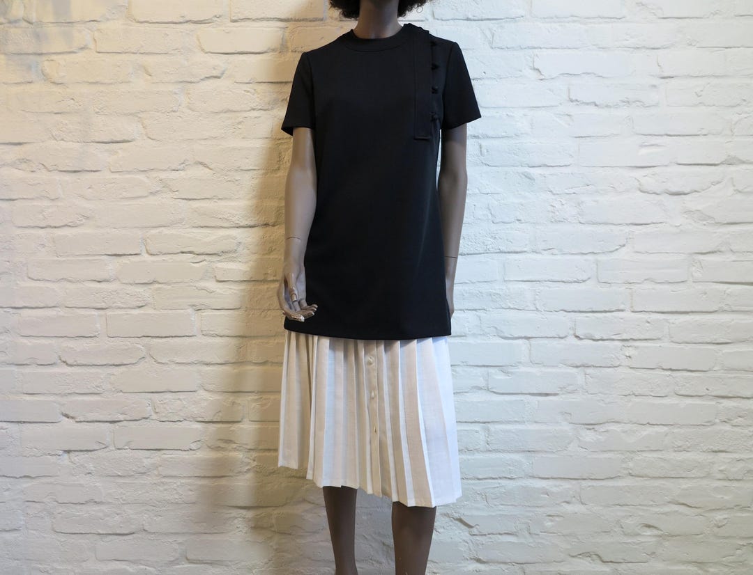 Vintage 1960s Trevira 2000 Black Mod Tunic Top – Minimalist Short ...