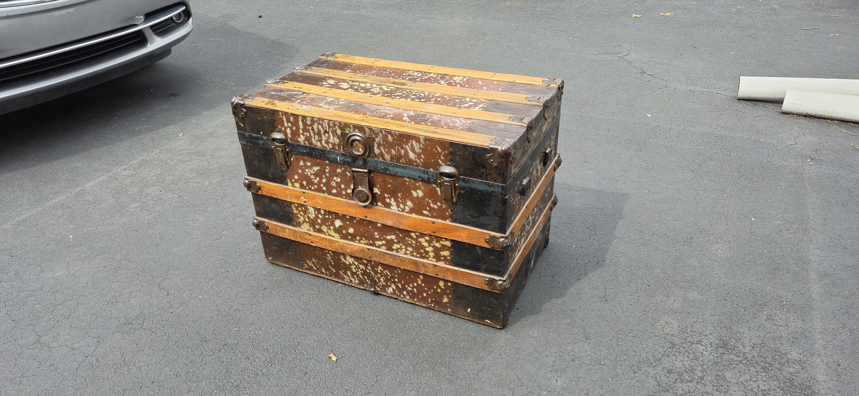 32" Antique Steamer Trunk Chest Coffee Table Storage Box Wood Strap ...