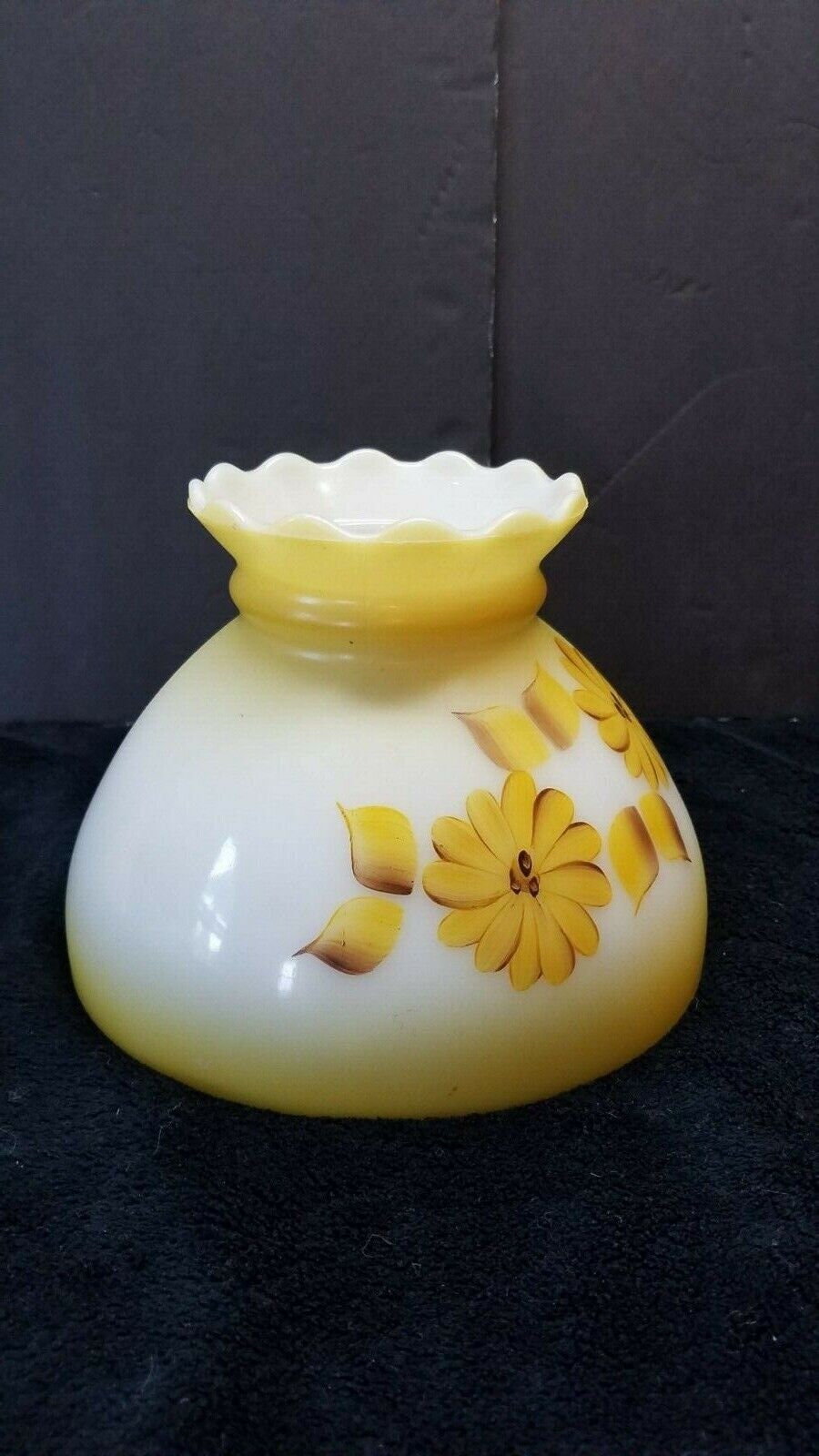 Vintage Gone With the Wind Hurricane Milk Glass Lamp Light Shade Daisy ...