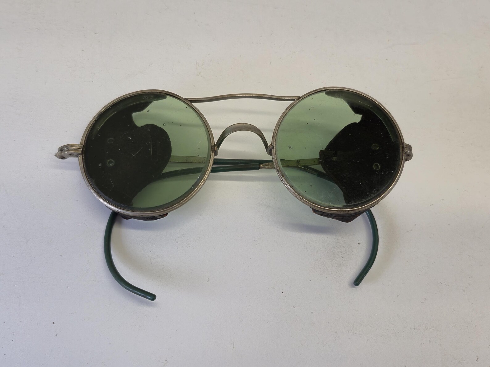Antique Weld Sunglasses Steampunk Old Goggles Green Safety Glasses ...