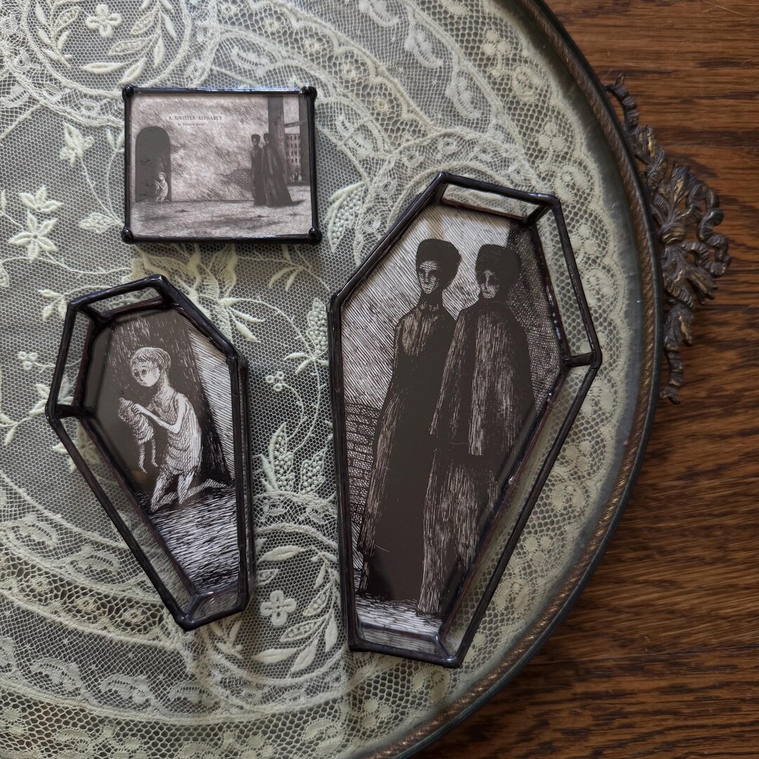 Edward Gorey Stained Glass Coffin Trinket Ring Dish and Magnet Set - Etsy