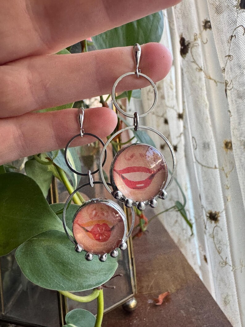 Vintage Kissy Lips Mouth Lenticular Soldered Earrings - Etsy
