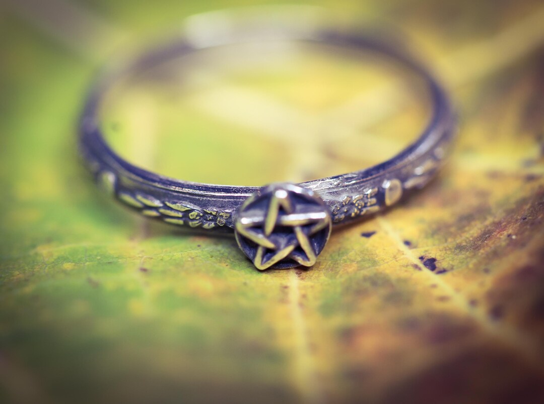 Pentagram Ring* Solid Sterling Silver * Stacking Witchy Ring * Any Size ...