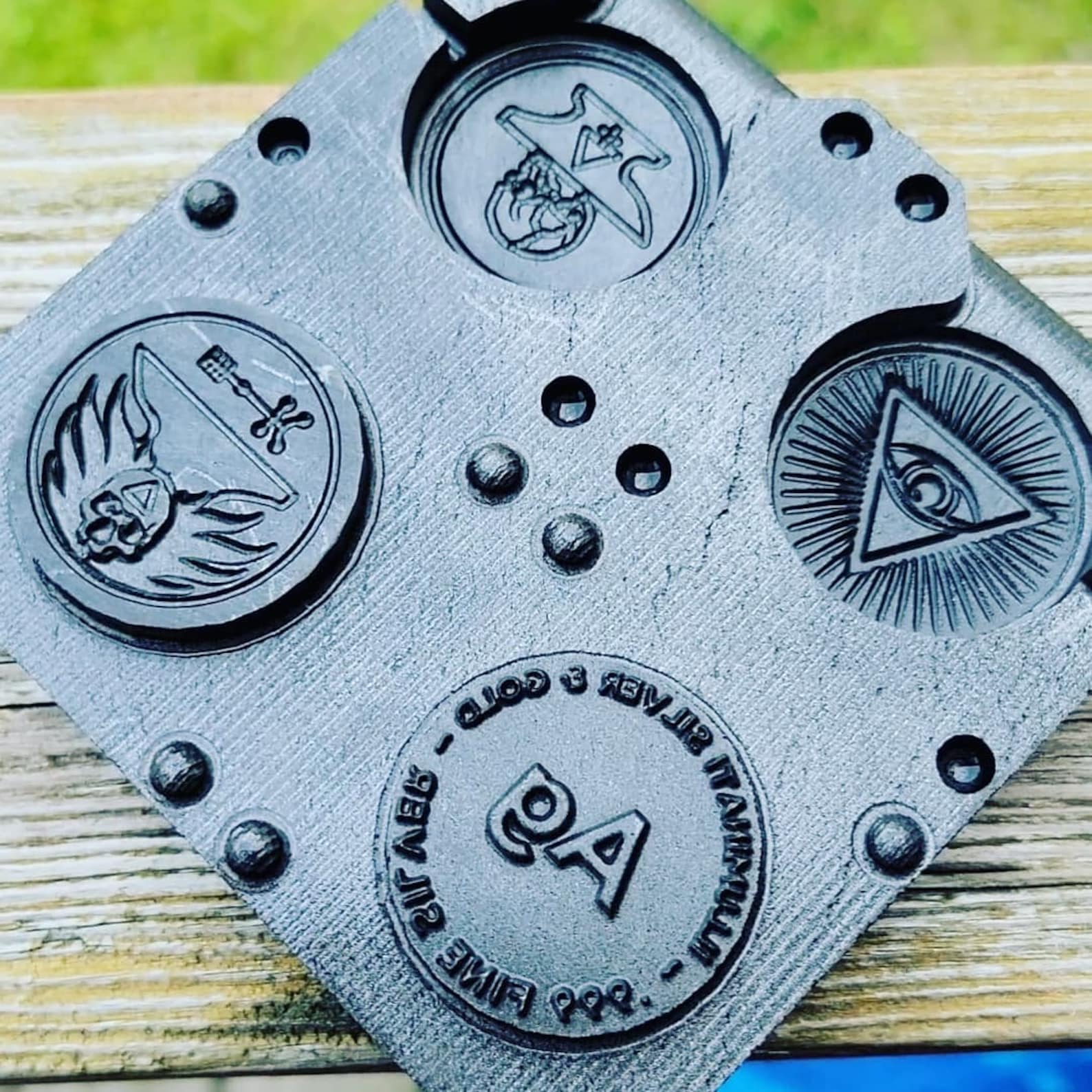Custom 2 Sided COIN Logo Graphite Molds. - Etsy Canada