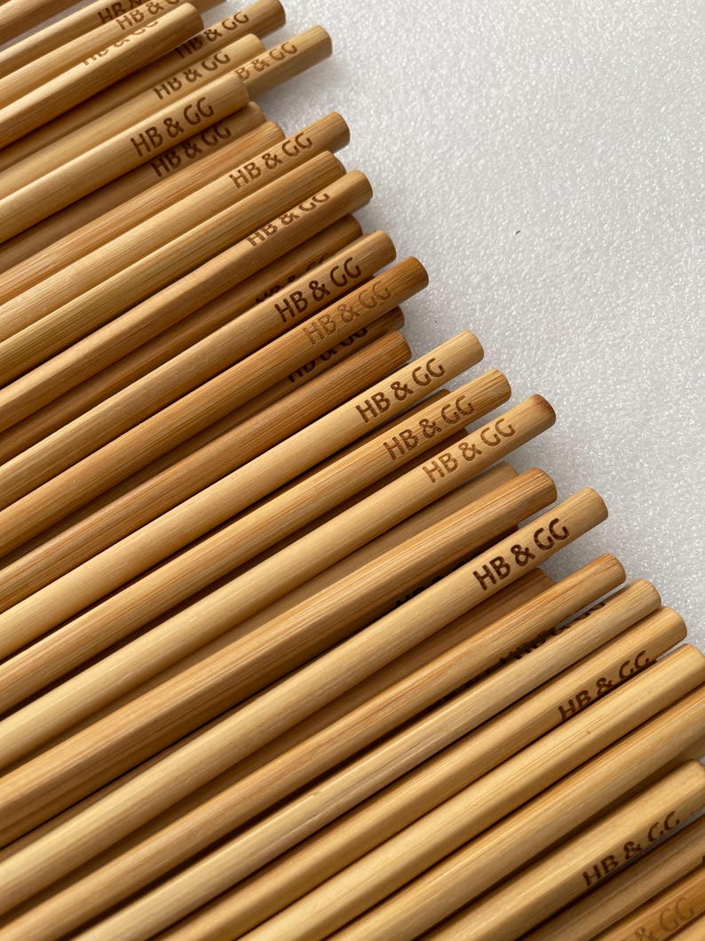 Palillos personalizados / Detalles de boda grabados / Regalos de boda ...